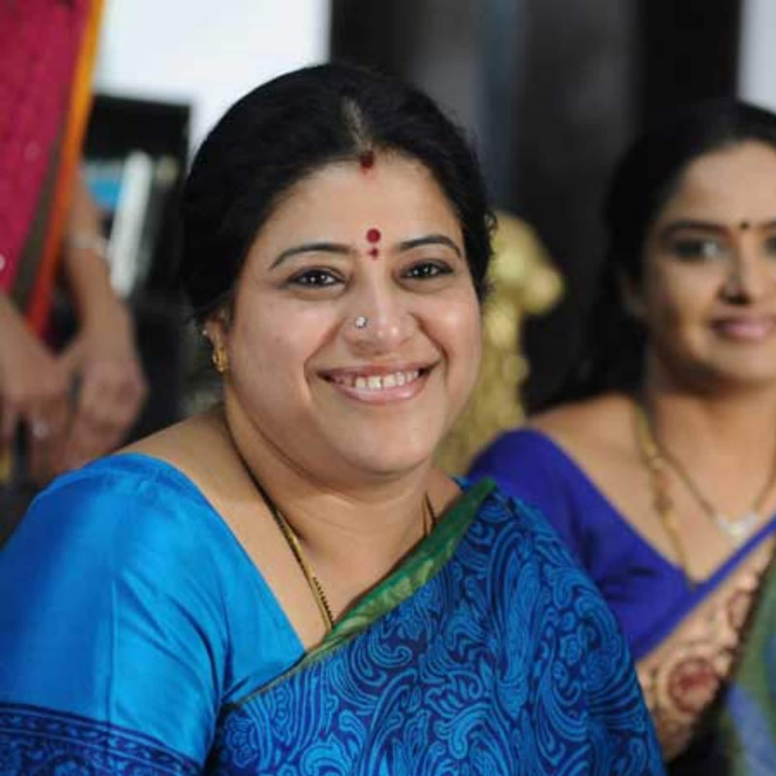 వ్యభిచారానికి కూడా పనికిరావు.. సెట్‌లో అందరిముందు నటి సుధపై ఆ దర్శకుడు ...