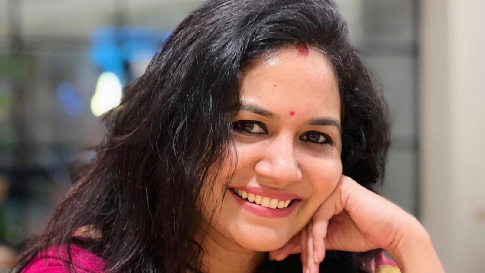 Singer Sunitha : చిరునవ్వులు చిందిస్తోన్న సింగర్ సునీత.. అసలు కారణం ...