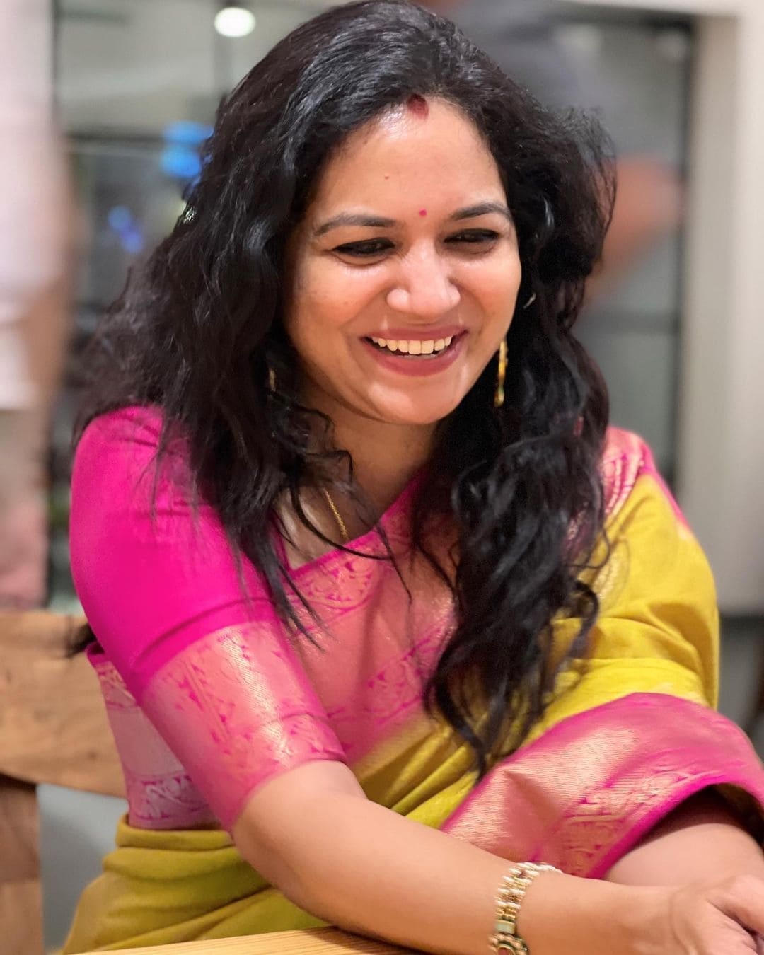 Singer Sunitha : పరవశంలో మునిగితేలుతోన్న సింగర్ సునీత.. లేటెస్ట్ పిక్స్ ...