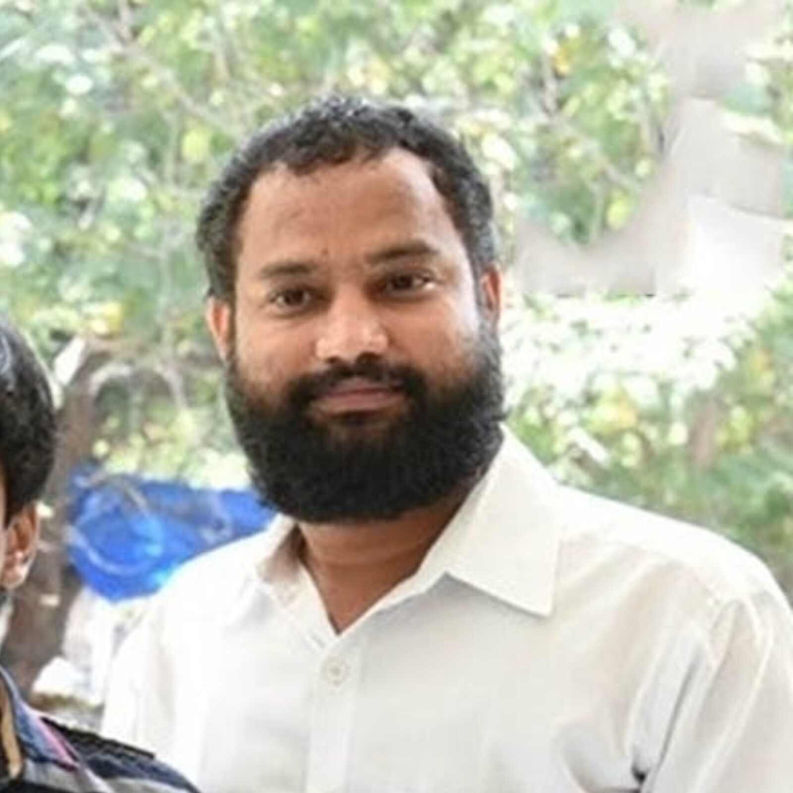 Tollywood News: టాలీవుడ్‌లో తీవ్ర విషాదం.. కరెంటు షాక్ కొట్టి యువ దర్శకుడు మృతి.. | సినిమా ...