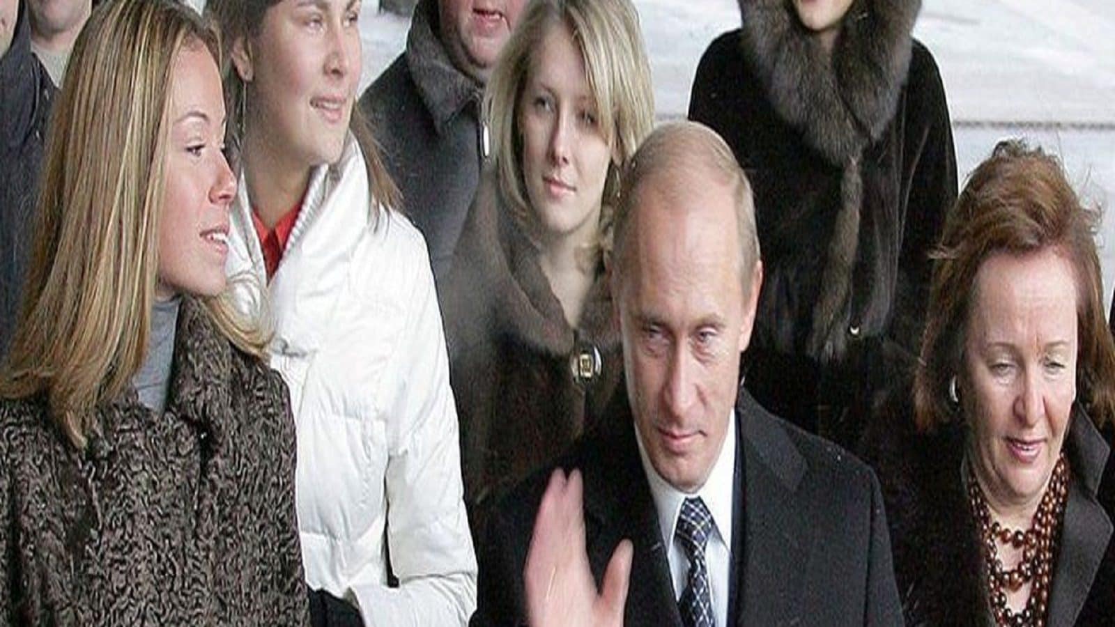 Putin Family: పుతిన్‌ కుమార్తెలు ఎవరు? రష్యా అధ్యక్షుడి కుటుంబం గురించి ...