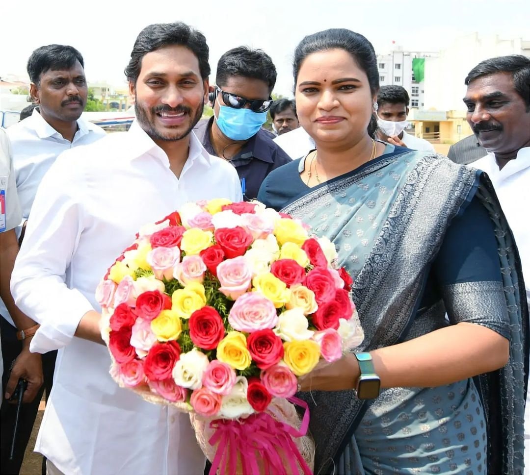 Vidadala Rajini: చంద్రబాబు నాటిన మొక్క.. జగన్ కేబినెట్‌లో మంత్రి అయింది ...