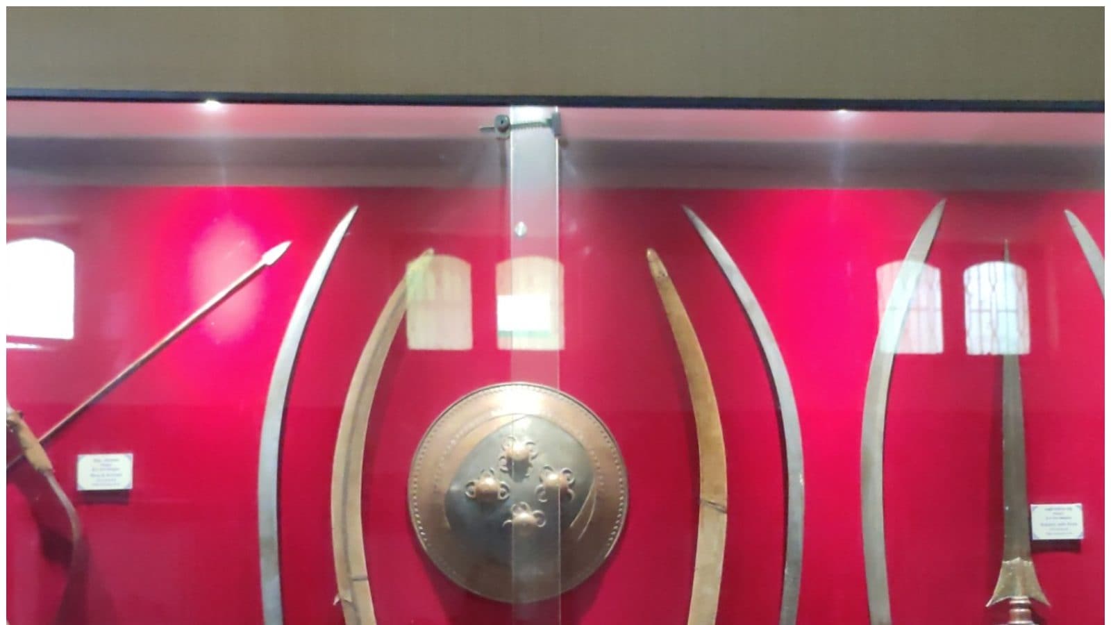 సందర్శకులను ఆకట్టుకుంటున్న కర్నూసు మ్యూజియం - Kurnool museum will give ...