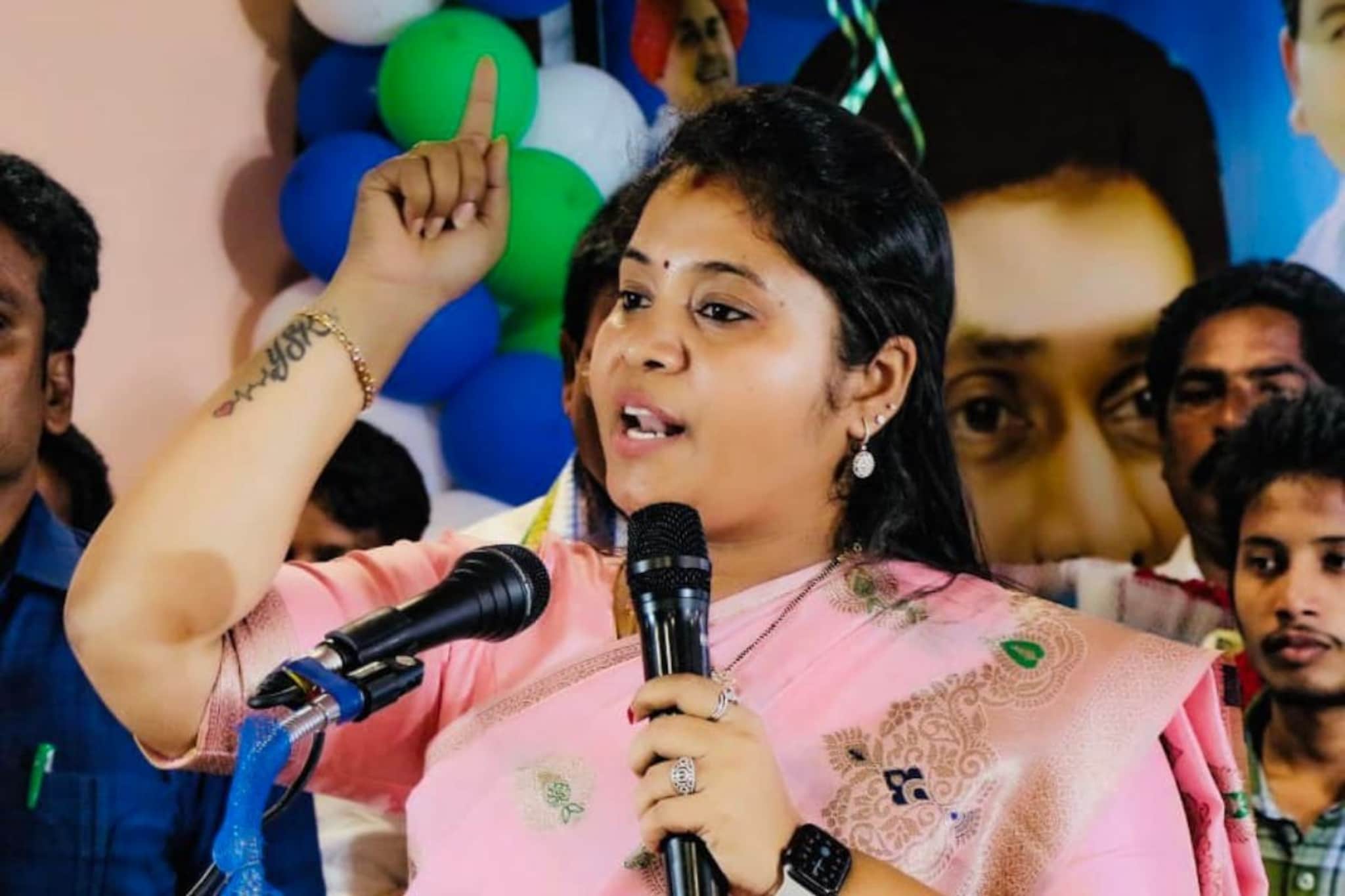 Pamula Pushpa Sreevani News, Photos & Videos in Telugu - News18 తెలుగు