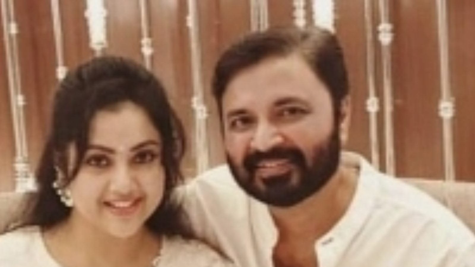 meena husband vidya sagar did not given single rupee assets to his wife ...