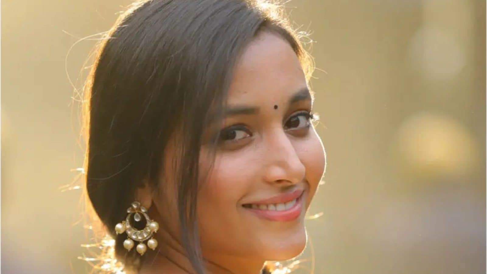 Srinidhi Shetty : కెజియఫ్ హీరోయిన్‌‌ సమస్య అదేనా.. అందుకే కొత్త ...