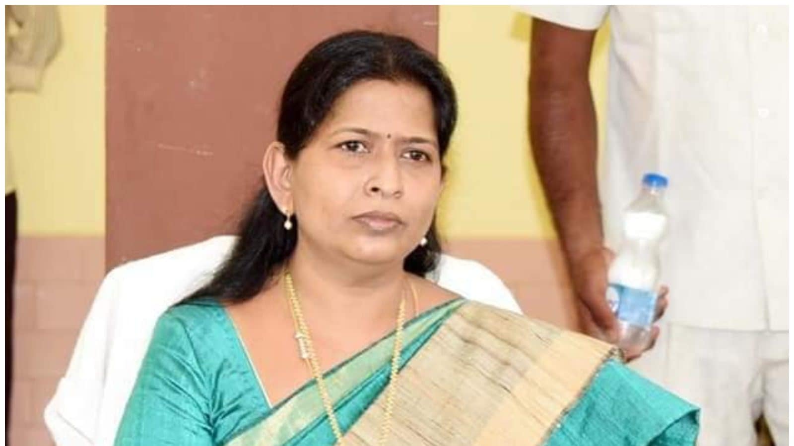 Shock to YCP: హోమంత్రికి ఊహించని షాక్.. కొవ్వూరులో టీడీపీ ఏకగ్రీవం ...