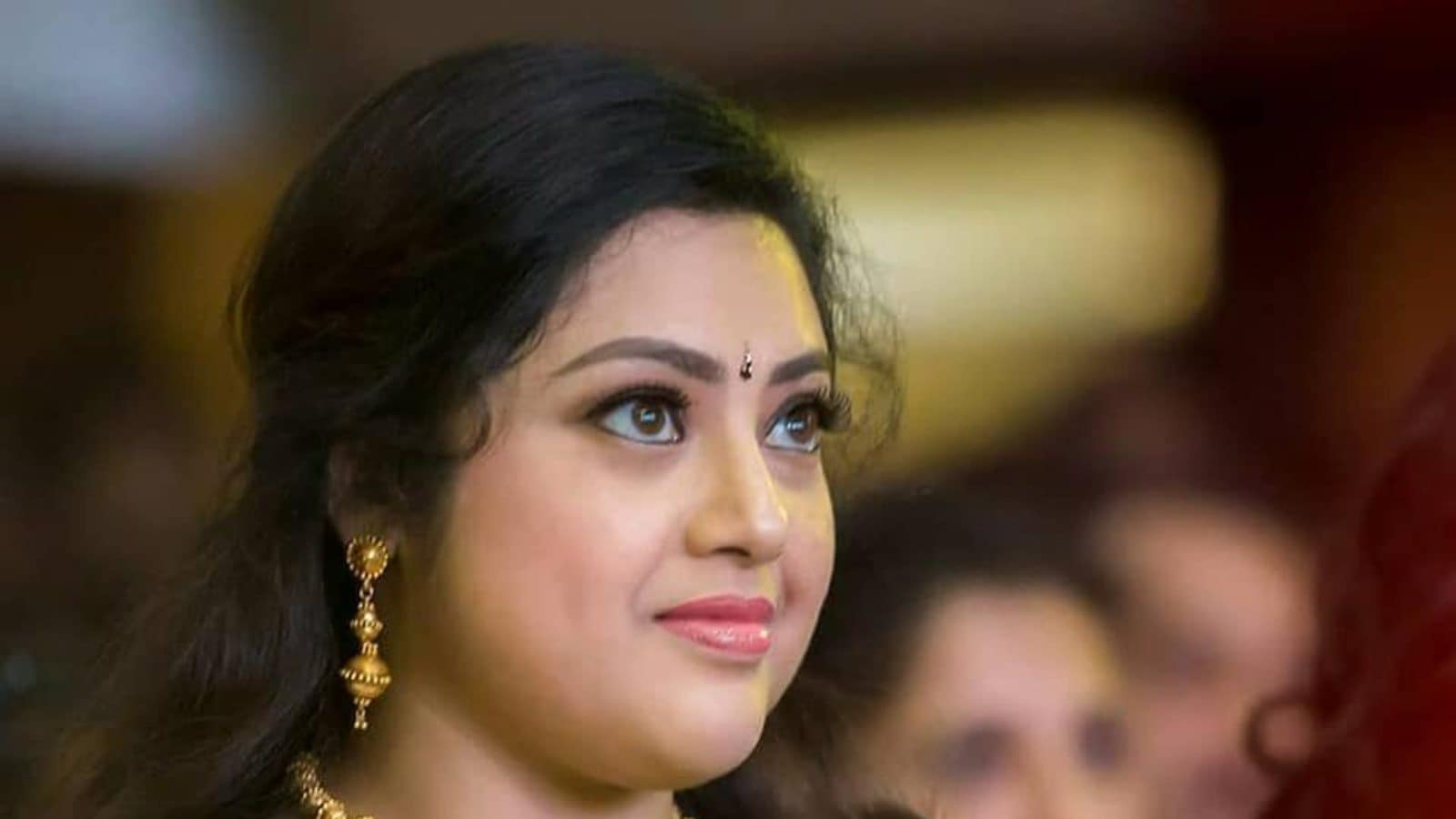 Meena: రెండో పెళ్లికి సిద్ధమైన మీనా... అతను ఎవరంటే.. ! | Actress meena ...