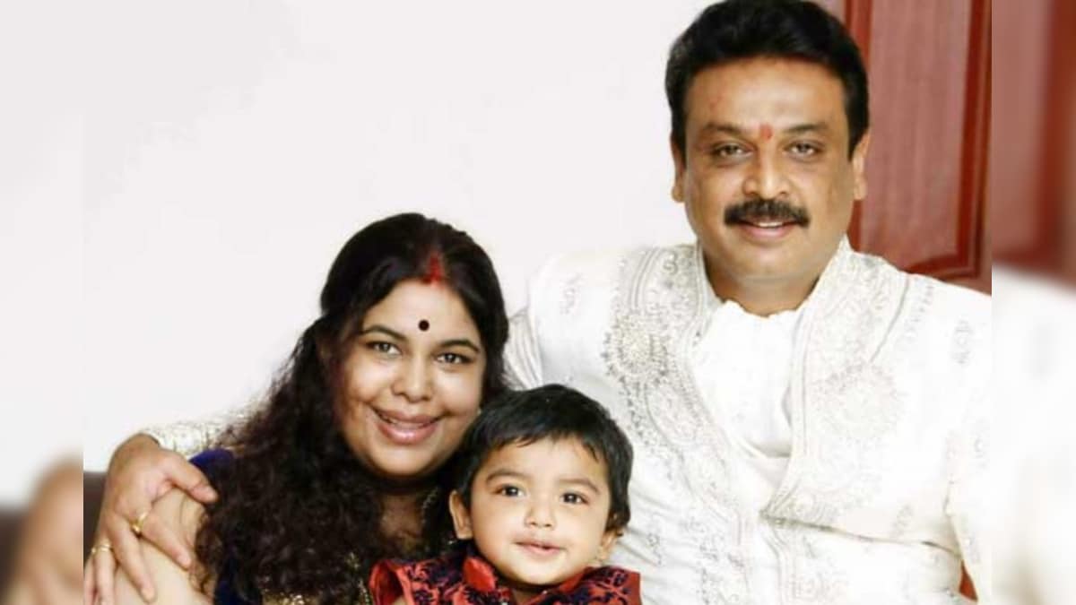 Naresh : నరేష్ ముగ్గురు భార్యలకు ముగ్గురు కొడుకులు.. వారిప్పుడు ...