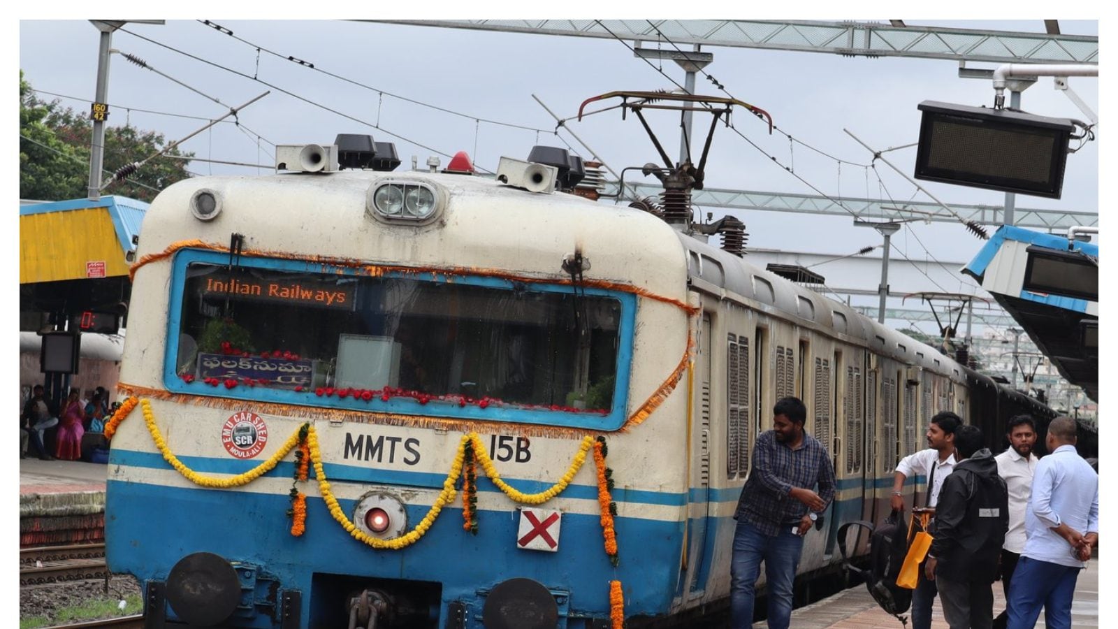 Hyderabad MMTS train cancellations on February 20, 21, 22 | హైదరాబాద్ ...