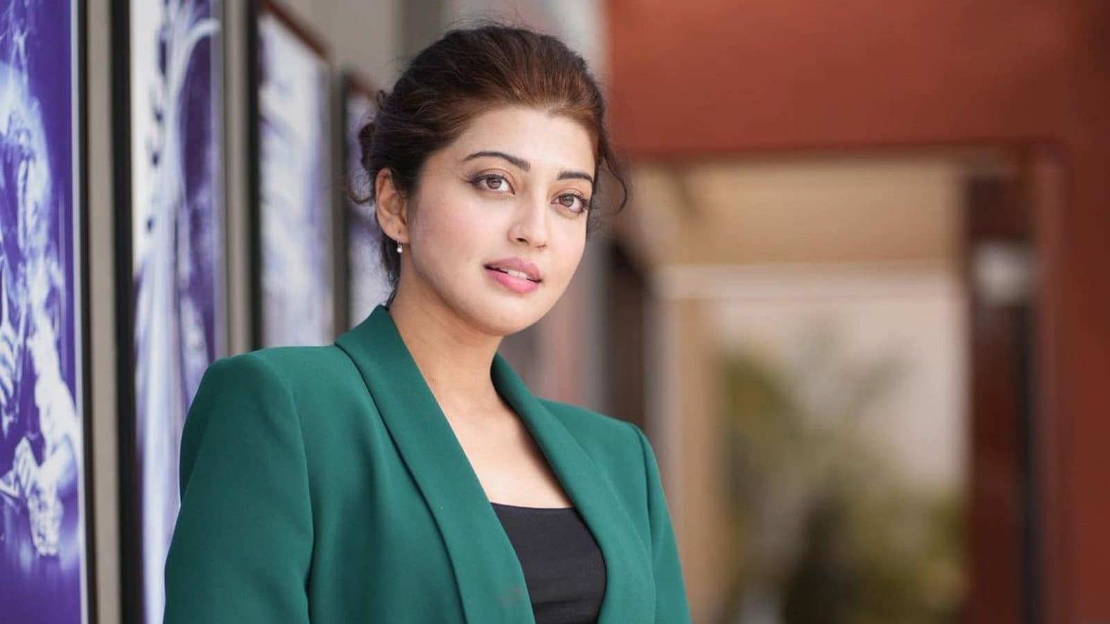 Pranitha Subhash: లేటెస్ట్ ఫోటో షూట్‌లో కిరాక్ పుట్టిస్తోన్న ప్రణీత ...
