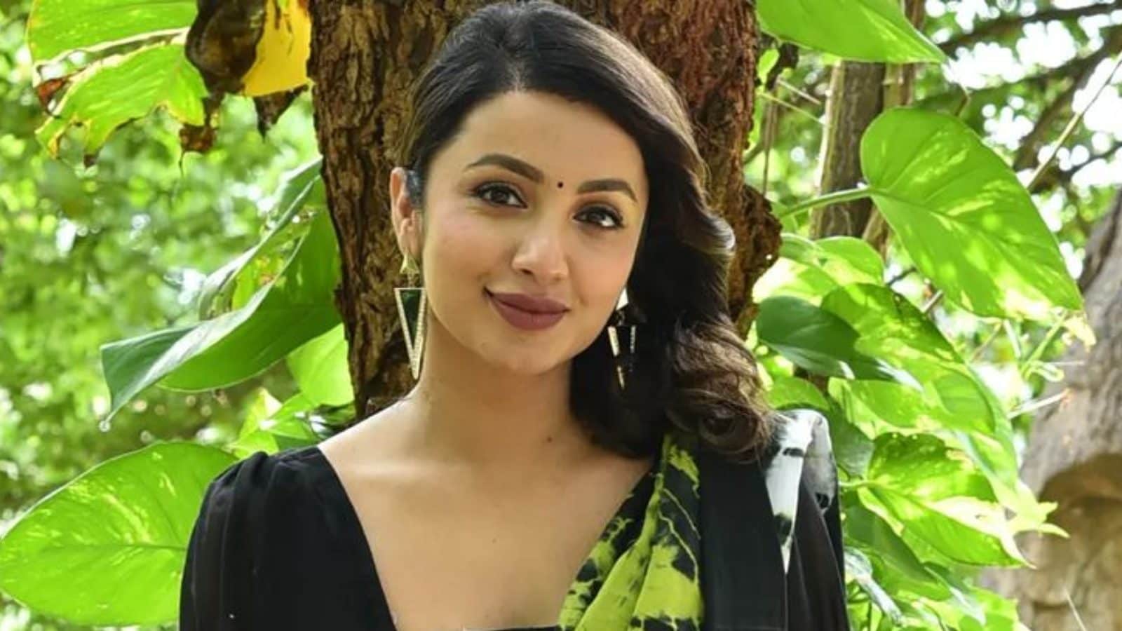 Tejaswi Madivada : 30 మంది తాగొచ్చి.. ఆ అనుభవం జీవితాంతం మర్చిపోలేను: తేజస్వి సంచలన వ్యాఖ్యలు ...