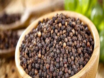 Black Pepper Water Benefits: నల్ల మిరియాల పొడి.. ఆ సమస్యలకు ఇది చెక్ ...