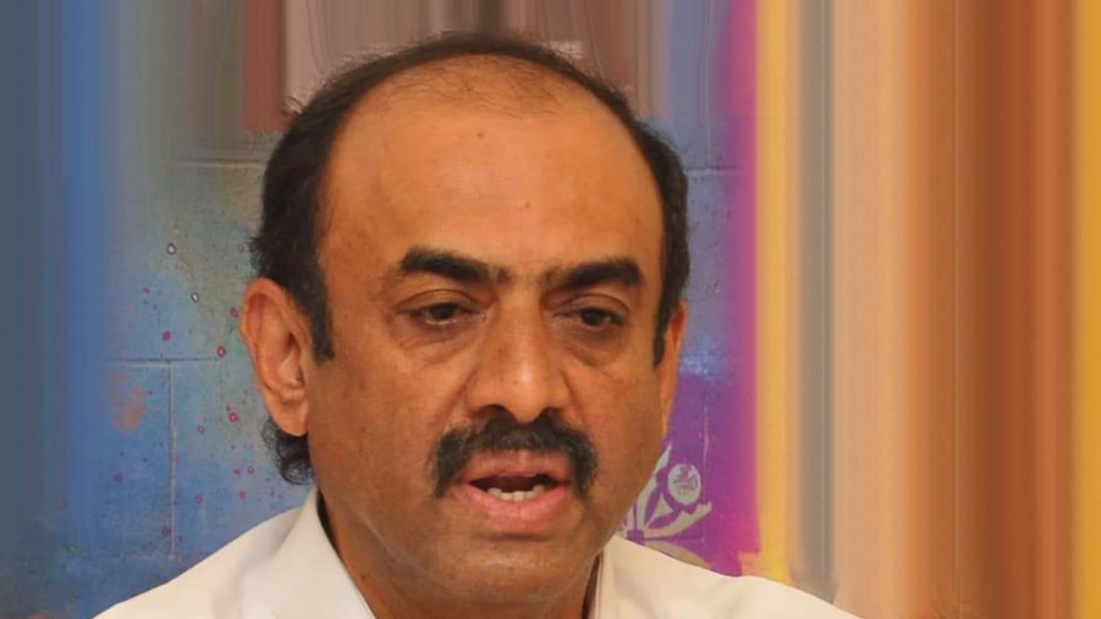 Vizag: విశాఖలో ప్రముఖ థియేటర్ అమ్మేసిన సురేష్ బాబు.. కారణం ఏంటంటే ...