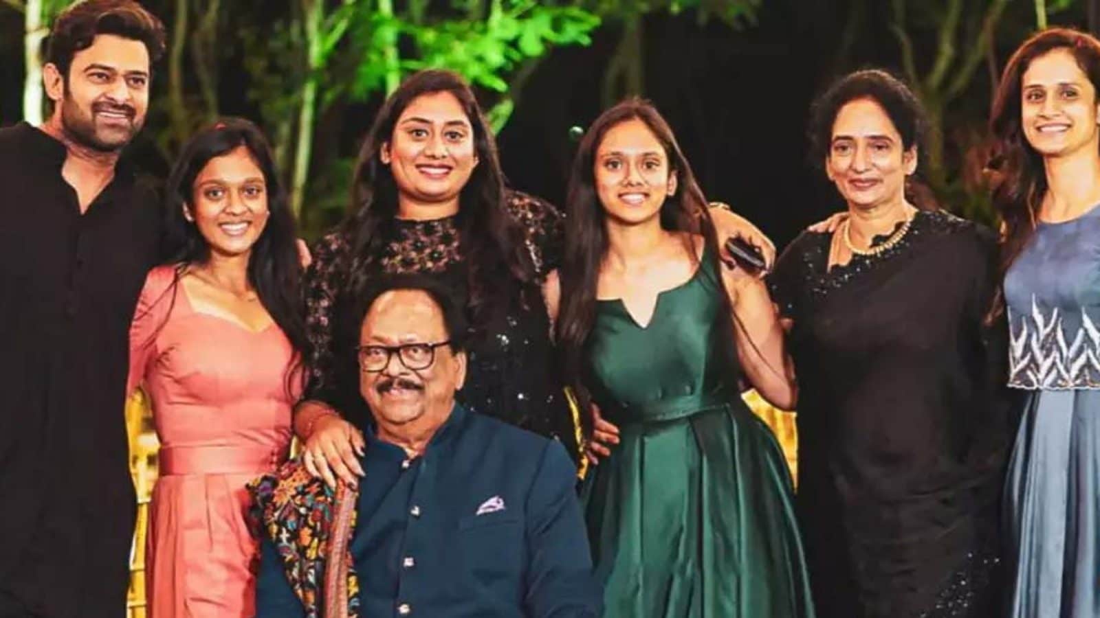 Krishnam Raju: ముగ్గురు కూతుర్లున్నా.. మరో అమ్మాయిని దత్తత తీసుకున్న కృష్ణంరాజు..!