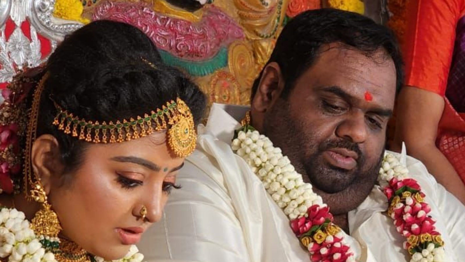 serial actress Mahalakshmi Marriage with Producer Ravindar ...