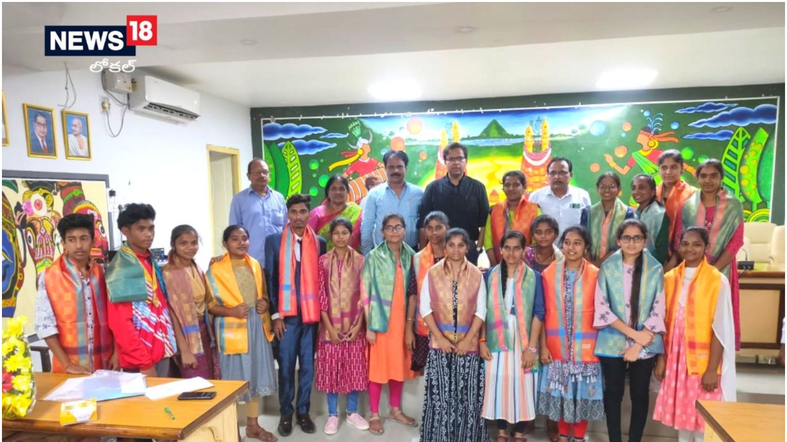 Mulugu: ప్రభుత్వ కాలేజీలో చదివితే ర్యాంకులు రావన్నది ఎవరు..? వీళ్లను ...