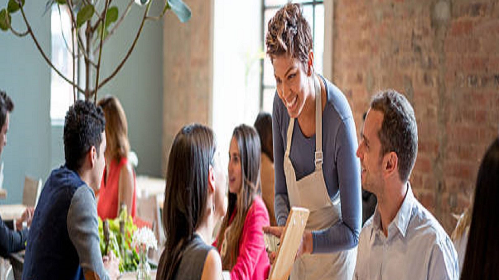 Restaurants Rules: రెస్టారెంట్ కి వెళ్లగానే మెనూ చూసే అలవాటు ఉందా ...