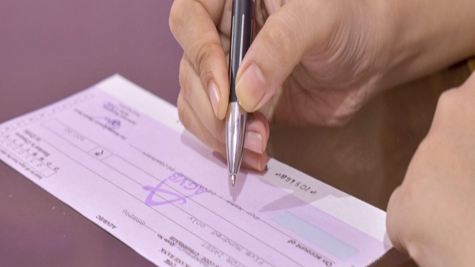 Alert for bank customers Follow these safety tips to avoid cheque ...