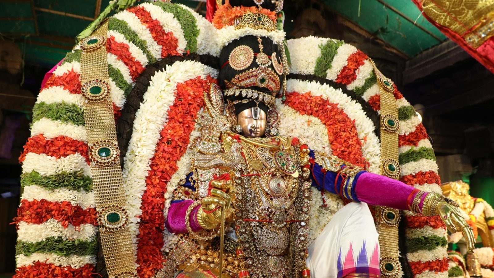 Brahmotsavalu 2022: ఉదయం మోహినీ అవతారం.. రాత్రి గరుడవాహనంపై శ్రీవారు ...