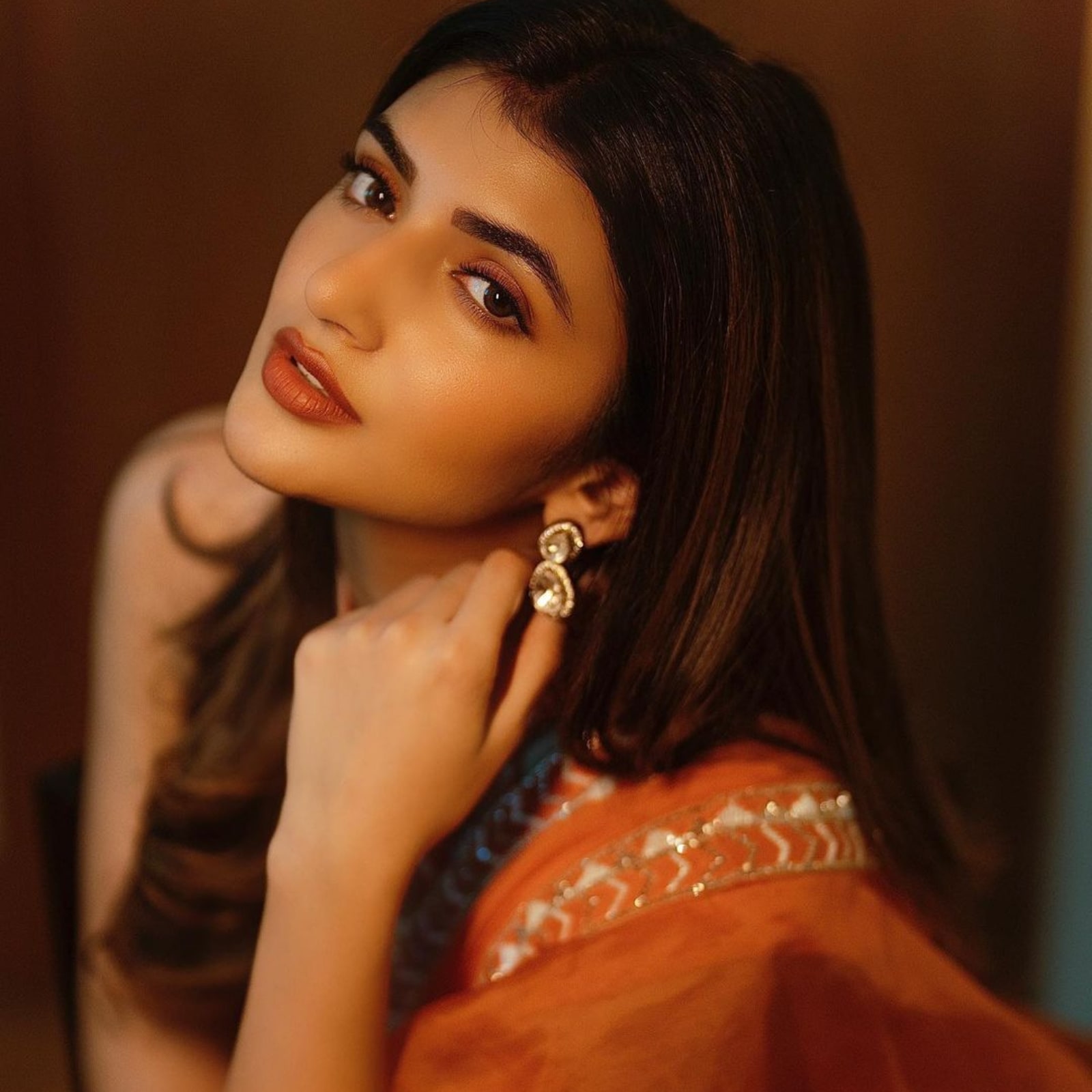 Sreeleela: శ్రీలీల స్లీవ్ లెస్ లుక్స్.. బుజ్జులు అంటూ ముద్దులతో ...