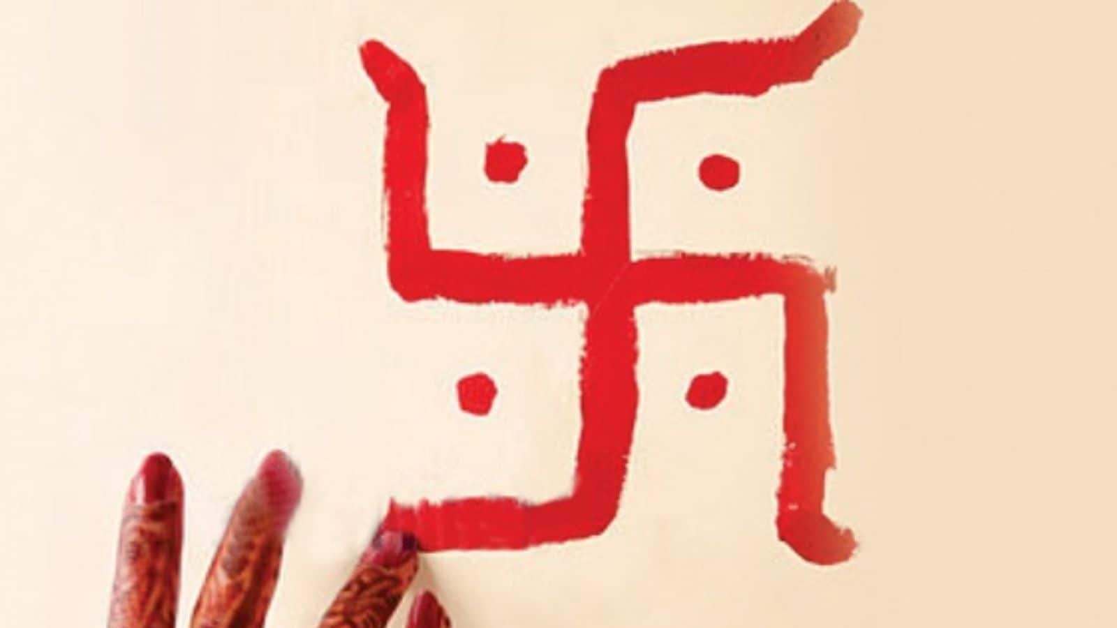 Deepavali 2022 swastika: స్వస్తిక్ దురదృష్టం నుండి రక్షిస్తుంది ...