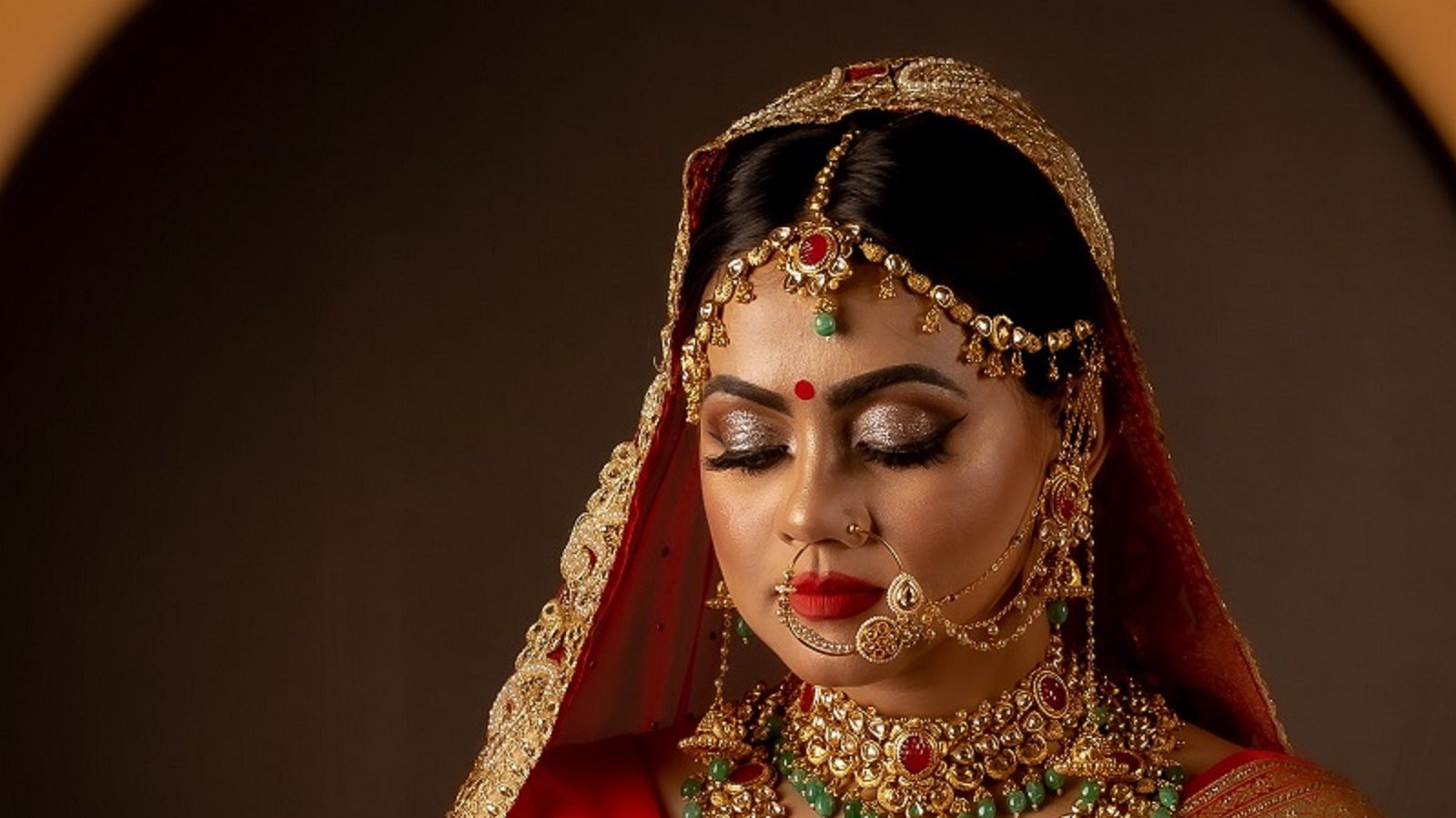 Gold Buying: బంగారం కొనే వారికి భారీ షాక్.. ఈ విషయం తెలిస్తే వామ్మో ...