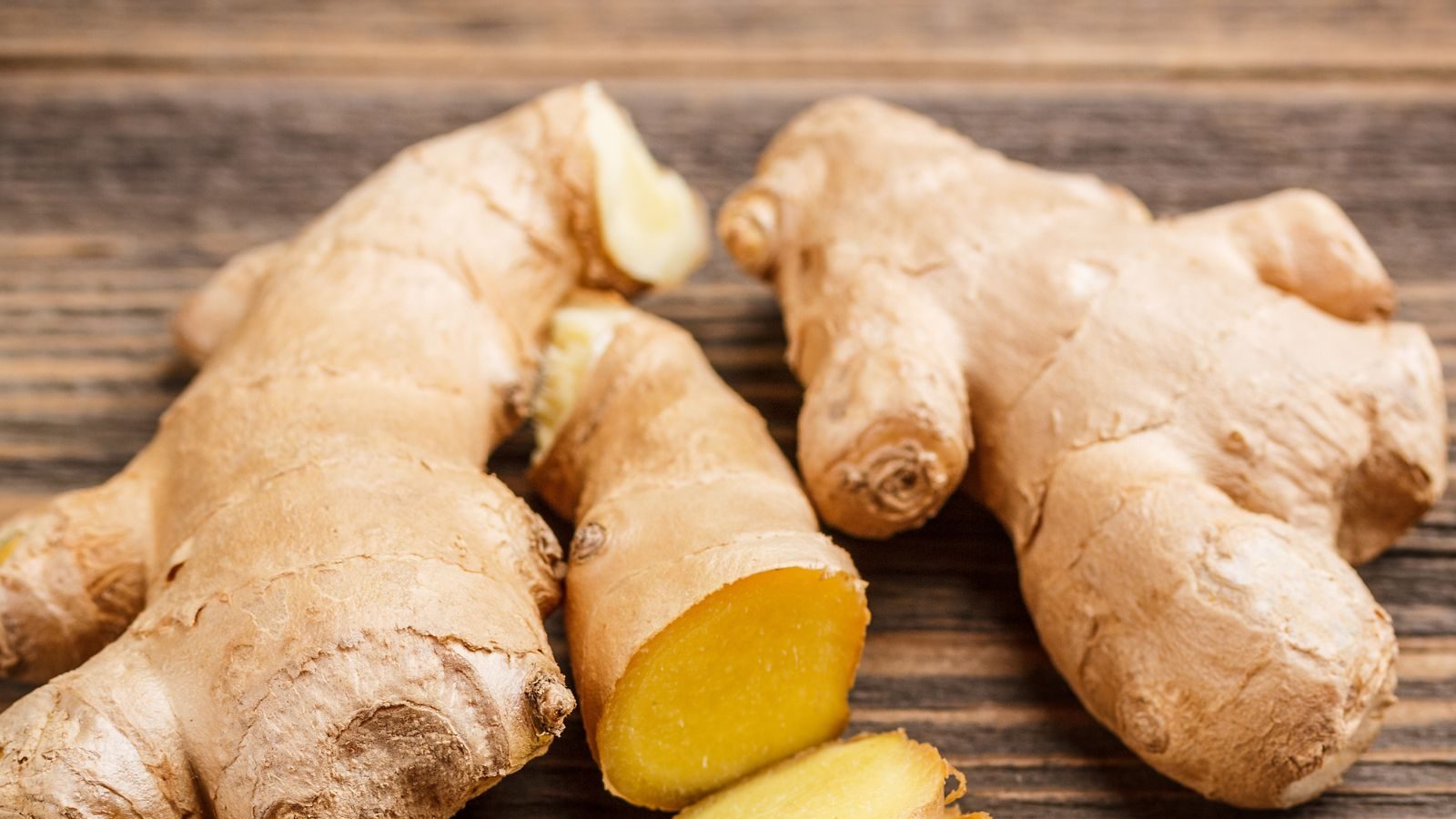 Ginger peel: అల్లం తొక్క కూడా వ్యర్థం కాదు.. దీన్ని ఎన్నో విధాలుగా ...