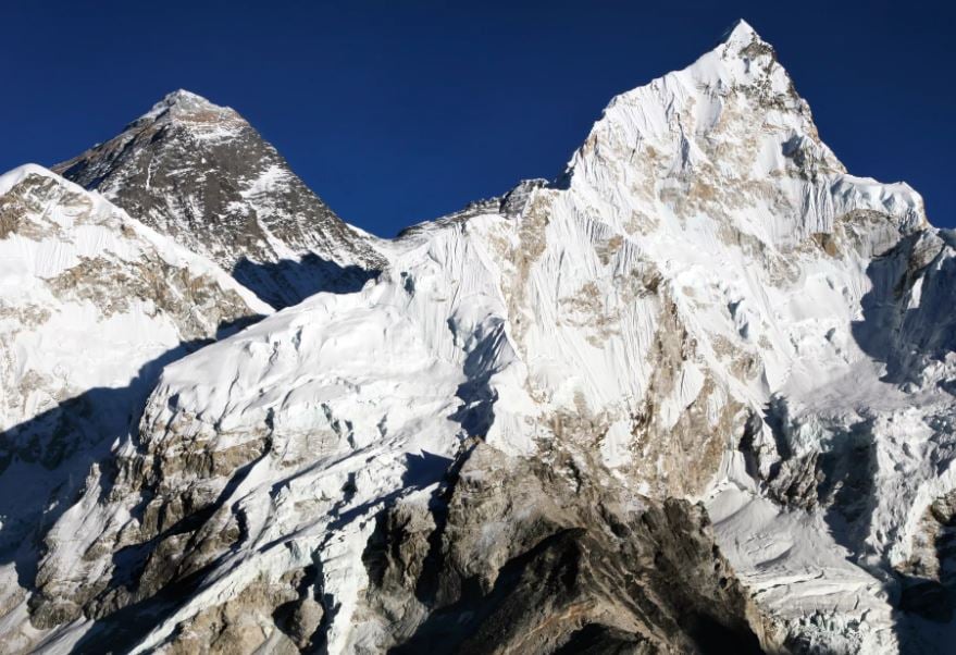 Himalayas: హిమాలయాల మీదుగా విమానాలు ఎగరవు.. ఎందుకో తెలుసా..? – News18 ...
