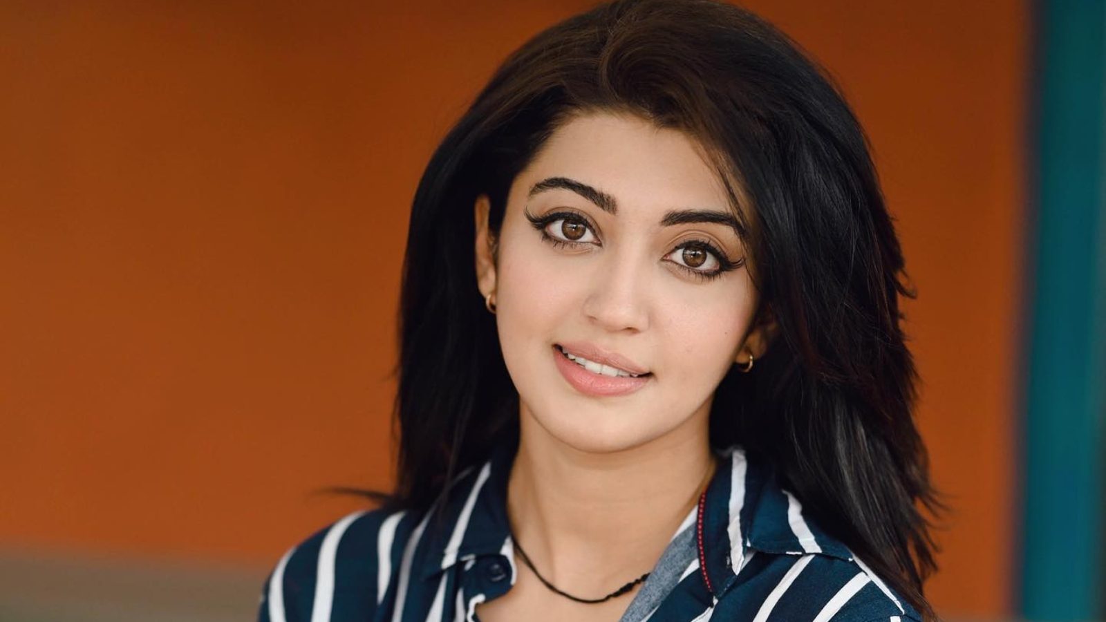 Pranitha Subhash : ప్రణీత సుభాష్ లేటెస్ట్ ఫోటోషూట్.. కాటుక కళ్లతో ...