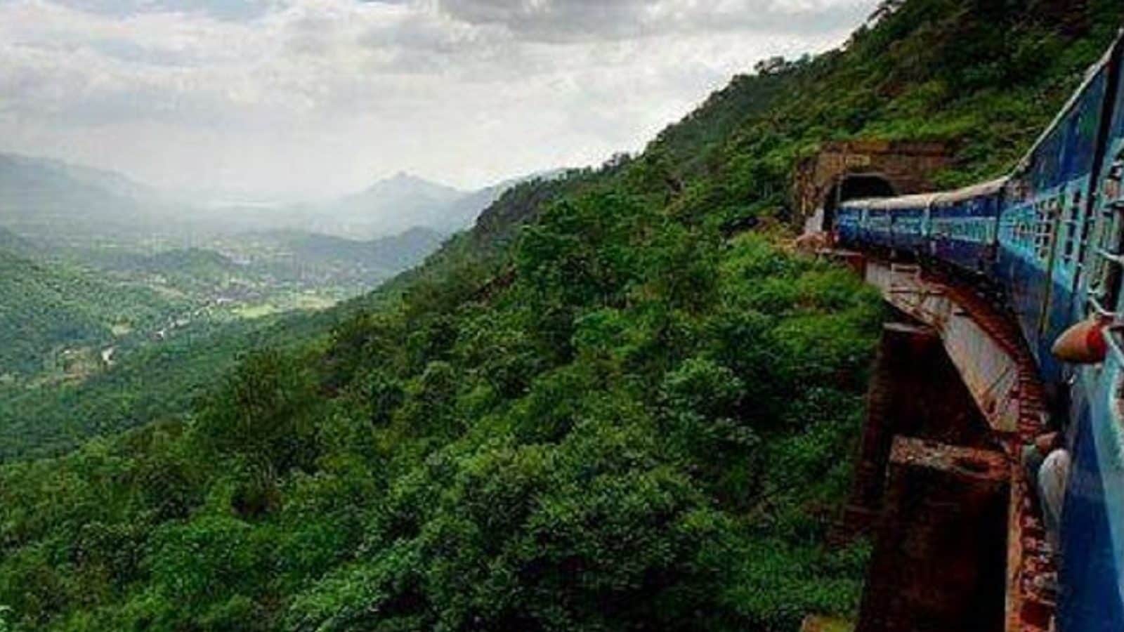 Araku Tour Package: విశాఖ నుంచి అరకు వన్ డే టూర్... ఐఆర్‌సీటీసీ ...