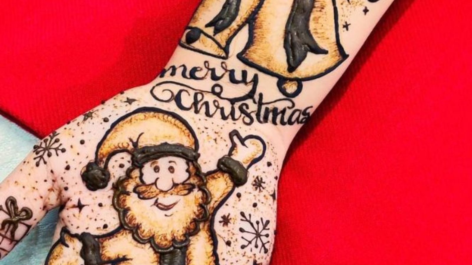 Christmas Mehndi Design: క్రిస్మస్ కోసం ఈ మెహందీ డిజైన్స్ వేసుకోండి ...