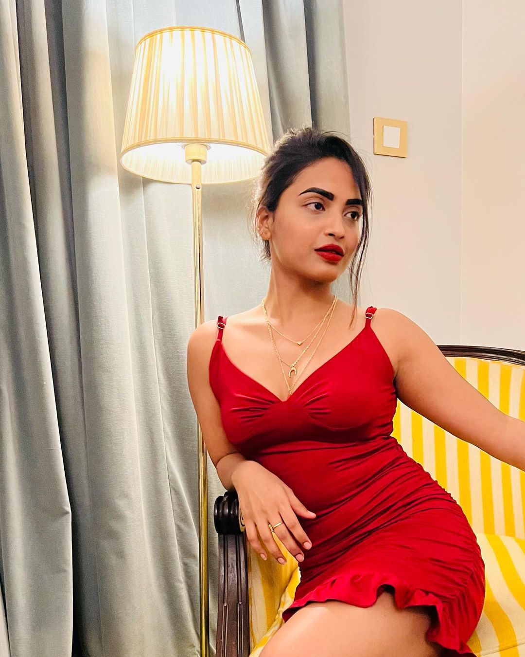 Dethadi Harika: శారీలో దేత్తడి అందాలు.. నాజూకు నడుము కనిపిస్తూ హాట్ హాట్‌గా హారిక – News18 తెలుగు