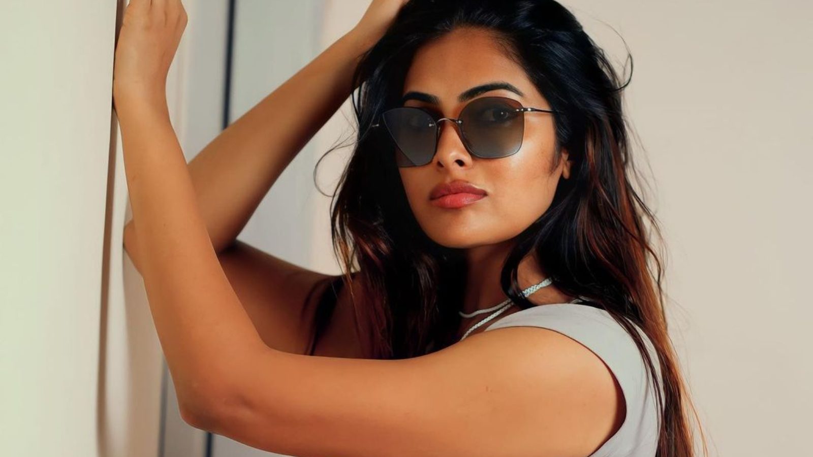 Divi Vadthya : మరోసారి సోకుల విందు చేసిన దివి.. అదిరిన లేటెస్ట్ పిక్స్ ...