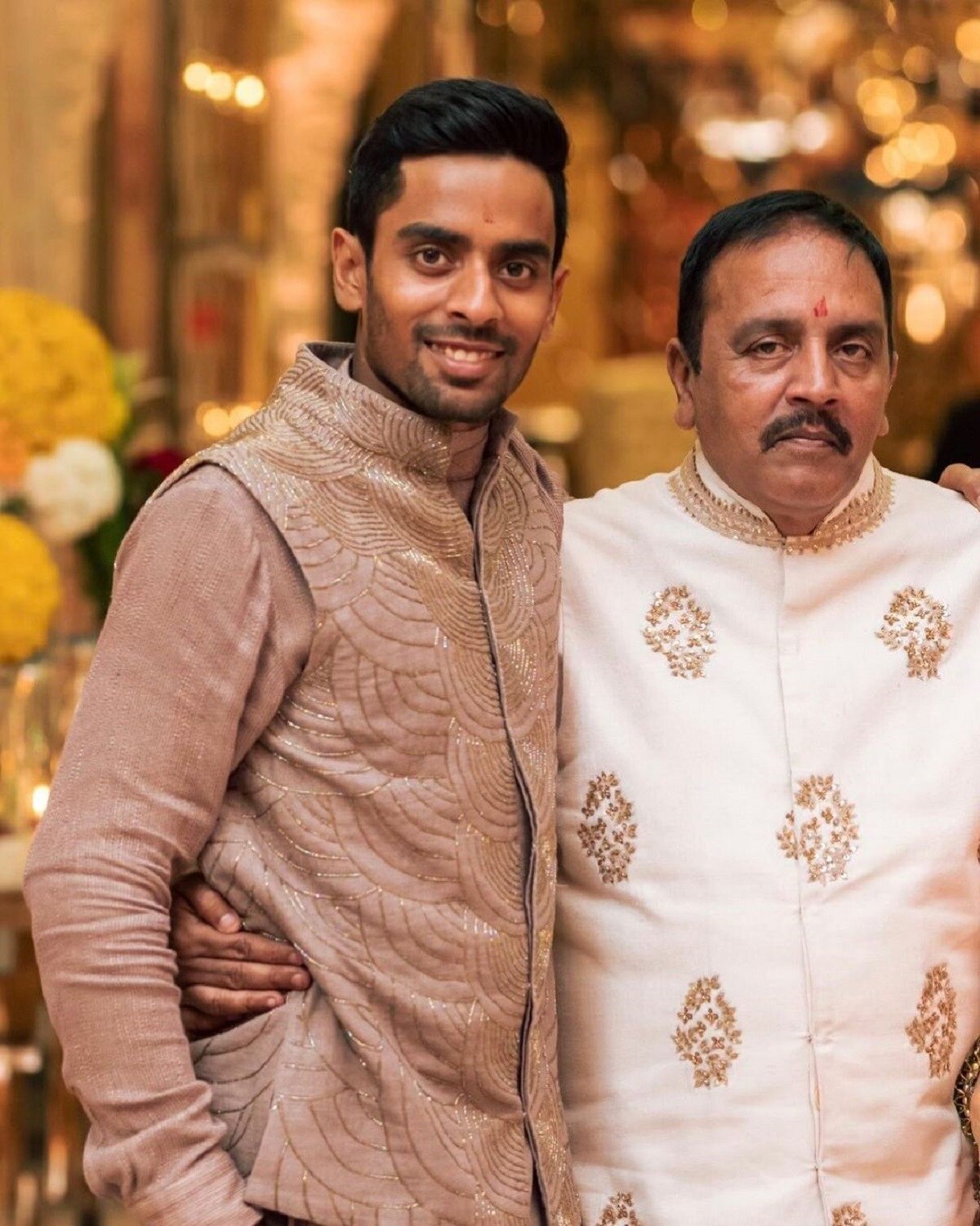 అతడే ఓనర్.. అతడే ప్లేయర్.. తన పేరుతో నిర్మించిన స్టేడియంలో అభిమన్యుడి ...