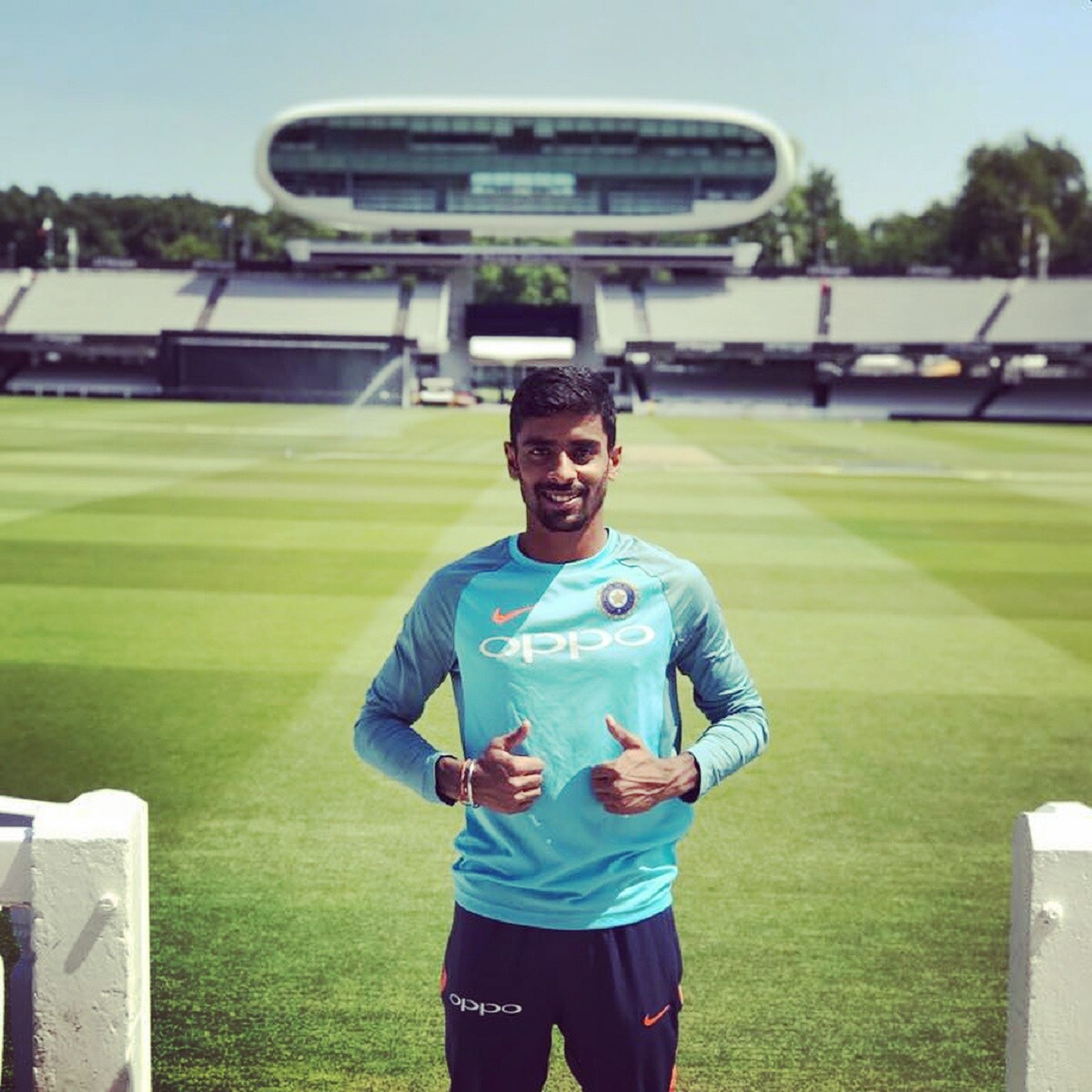 అతడే ఓనర్.. అతడే ప్లేయర్.. తన పేరుతో నిర్మించిన స్టేడియంలో అభిమన్యుడి ...