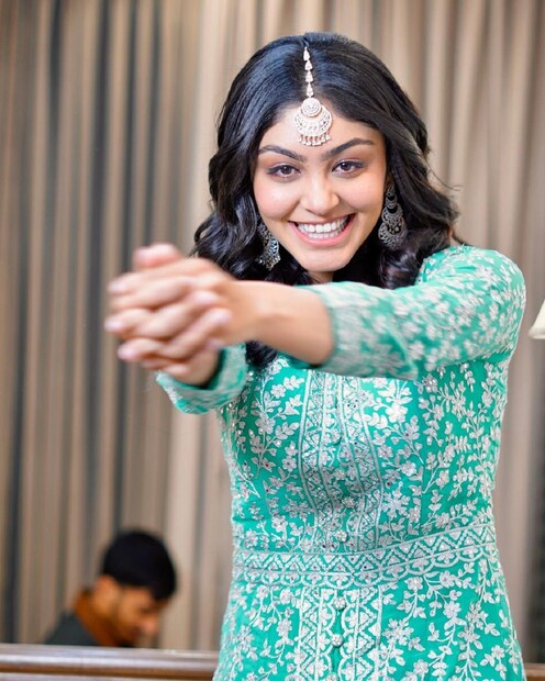 Harleen Deol Beautiful Photos: అందమైన బొమ్మ .. ఈ టీమిండియా ముద్దుగుమ్మ ...