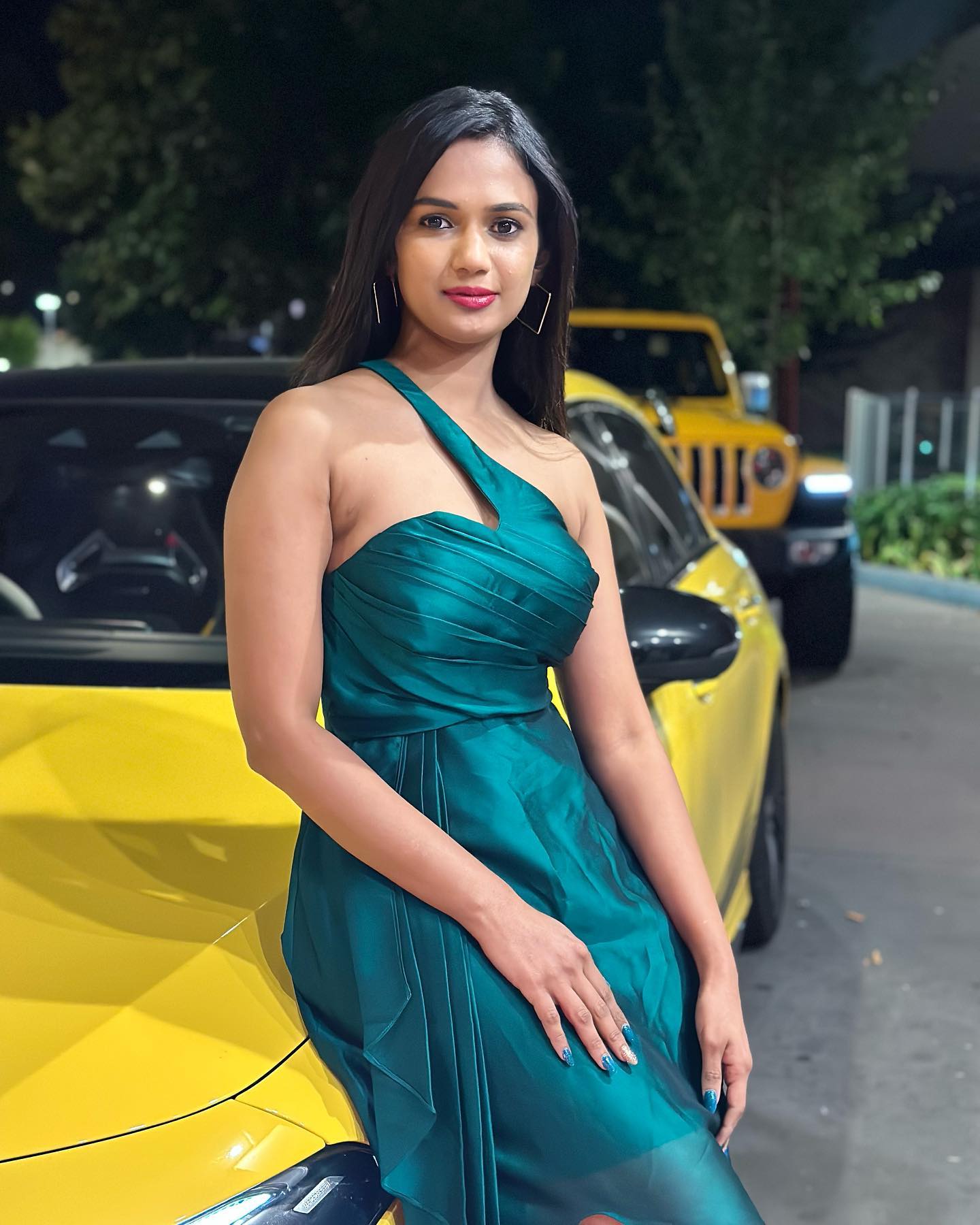 Anchor Ariyana: అందాలతో పిచ్చెక్కించిన అరియనా.. బోల్డ్‌నెస్‌తో క్లీన్ ...