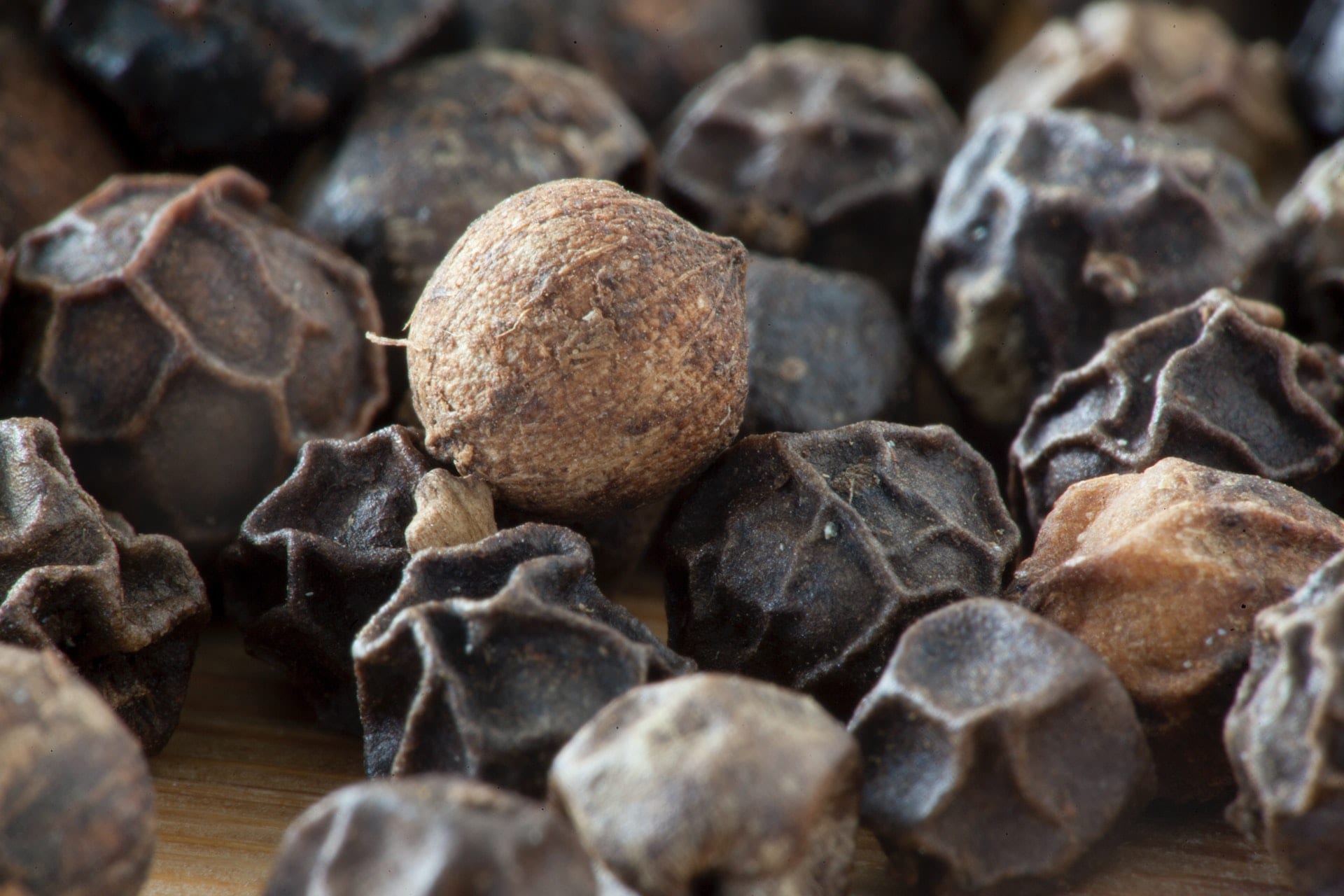 Black Pepper Farming : మిరియాల సాగు.. లాభాల వివరాలు ఇవే! – News18 తెలుగు