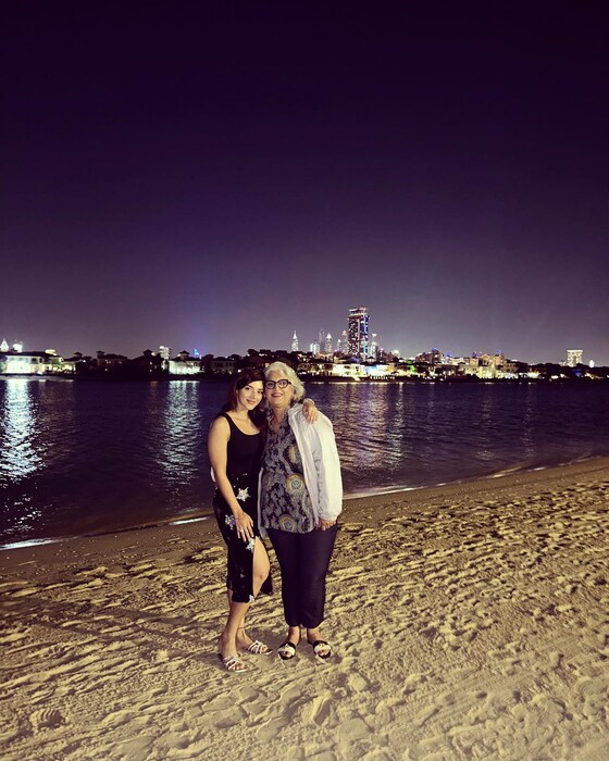 Mehreen Kaur: పలచటి డ్రెస్‌లో మెహ్రీన్ కౌర్ సోయగాల విందు.. లేటెస్ట్ ...