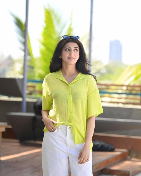 Pranitha Subhash : అదిరే పోజులతో కేక పెట్టిస్తోన్న కన్నడ అందం ప్రణీత ...