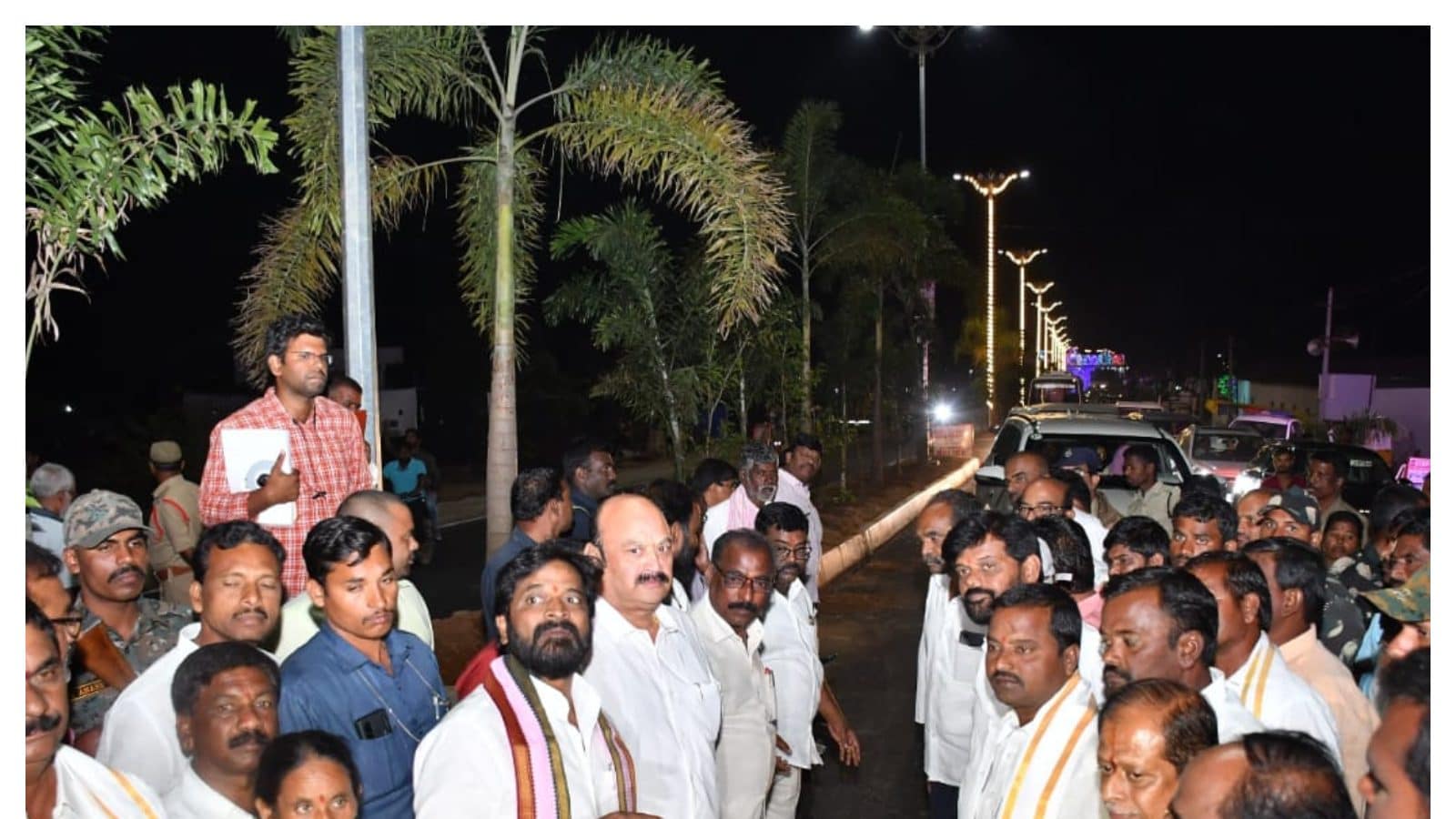 800 ఏళ్ల చరిత్ర ఉన్న మన్యం కొండ దేవాలయం..అభివృద్ధి పనులను ప్రారంభించిన ...