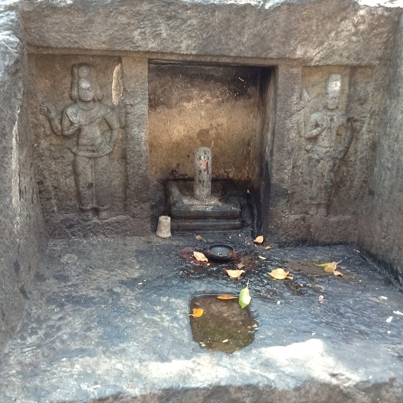 Lord Shiva: శాస్త్ర వేత్తలకే అంతుబట్టని శివాలయం.. ఈ జల లింగం ప్రత్యేకత ...