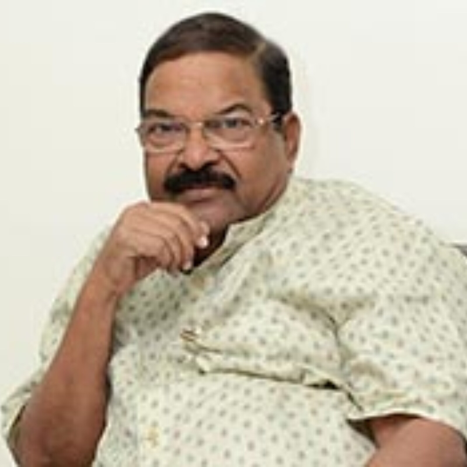 తెలుగు రాష్ట్ర ప్రభుత్వాలు ఆస్కార్ విజేతలను సత్కరించాలి.. నిర్మాత కెయస్ రామారావు.. – News18 తెలుగు