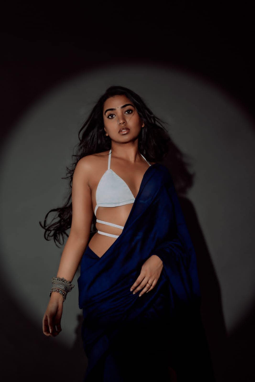 లో దుస్తుల్లో శివాత్మిక అందాల అరాచకం.. లేటెస్ట్ ఫోటోషూట్‌పై నెటిజన్స్ ఘాటు కామెంట్స్.. – News18 ...