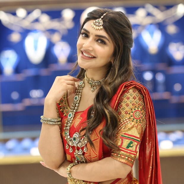 Sreeleela : మరోసారి రవితేజ సినిమాలో హీరోయిన్‌గా శ్రీలీల.. | సినిమా ...