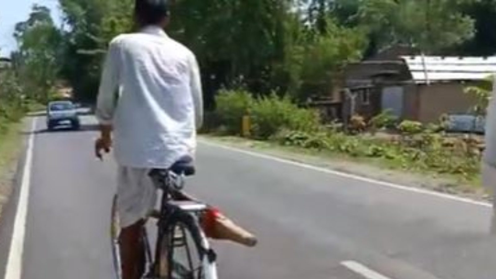 completed 5,000km cycling by one leg|ఫుట్ బాల్ ఆడుతూ కాలు ...