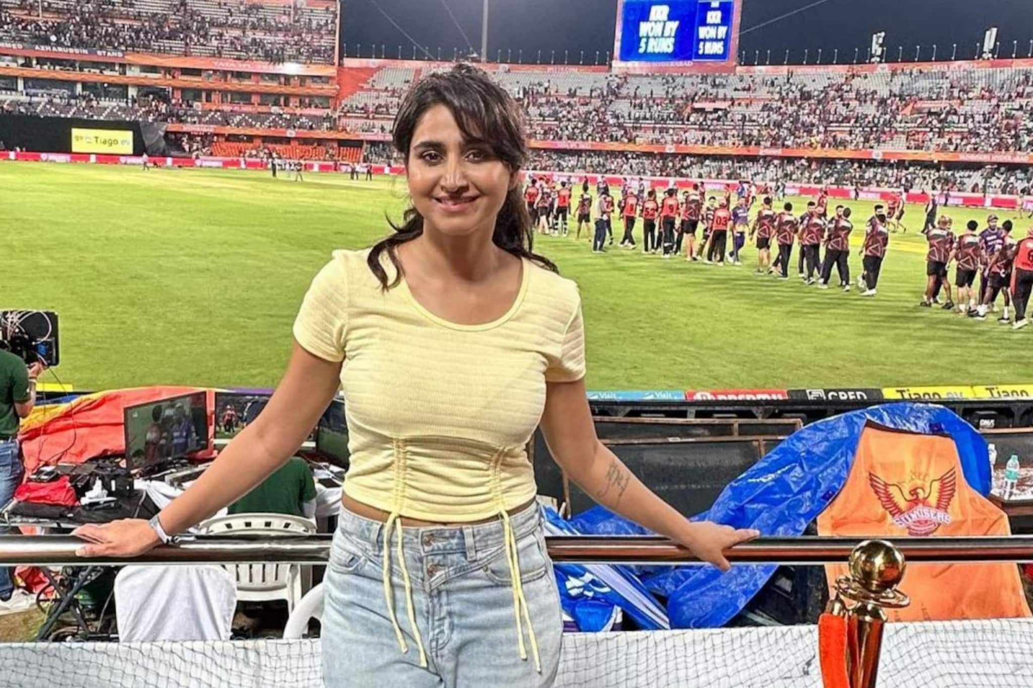 Anchor Varshini News, Photos & Videos in Telugu - News18 తెలుగు