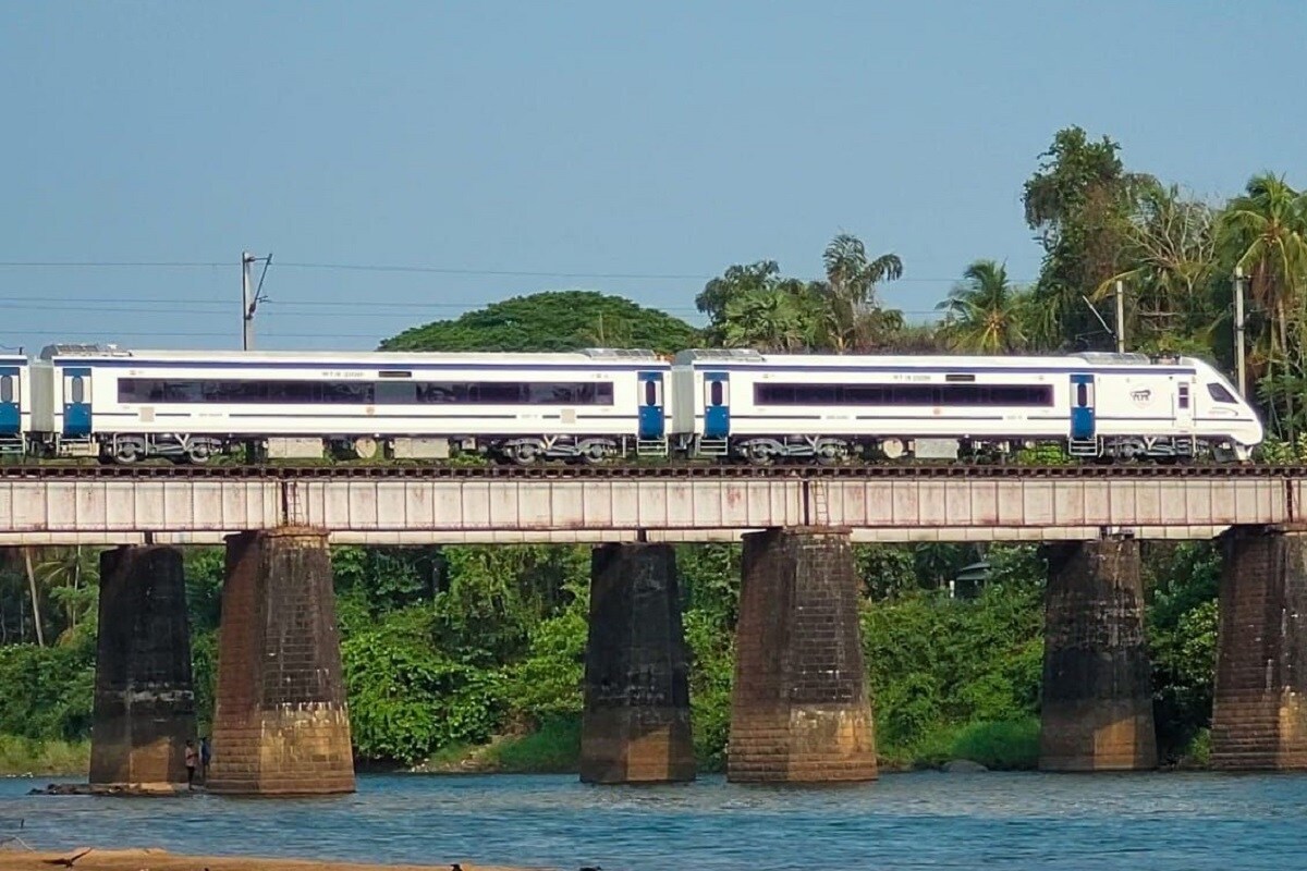 ఈ 33 రూట్లల్లో వందే భారత్ రైళ్లు వచ్చే ఛాన్స్... తెలుగు రాష్ట్రాల్లో ...