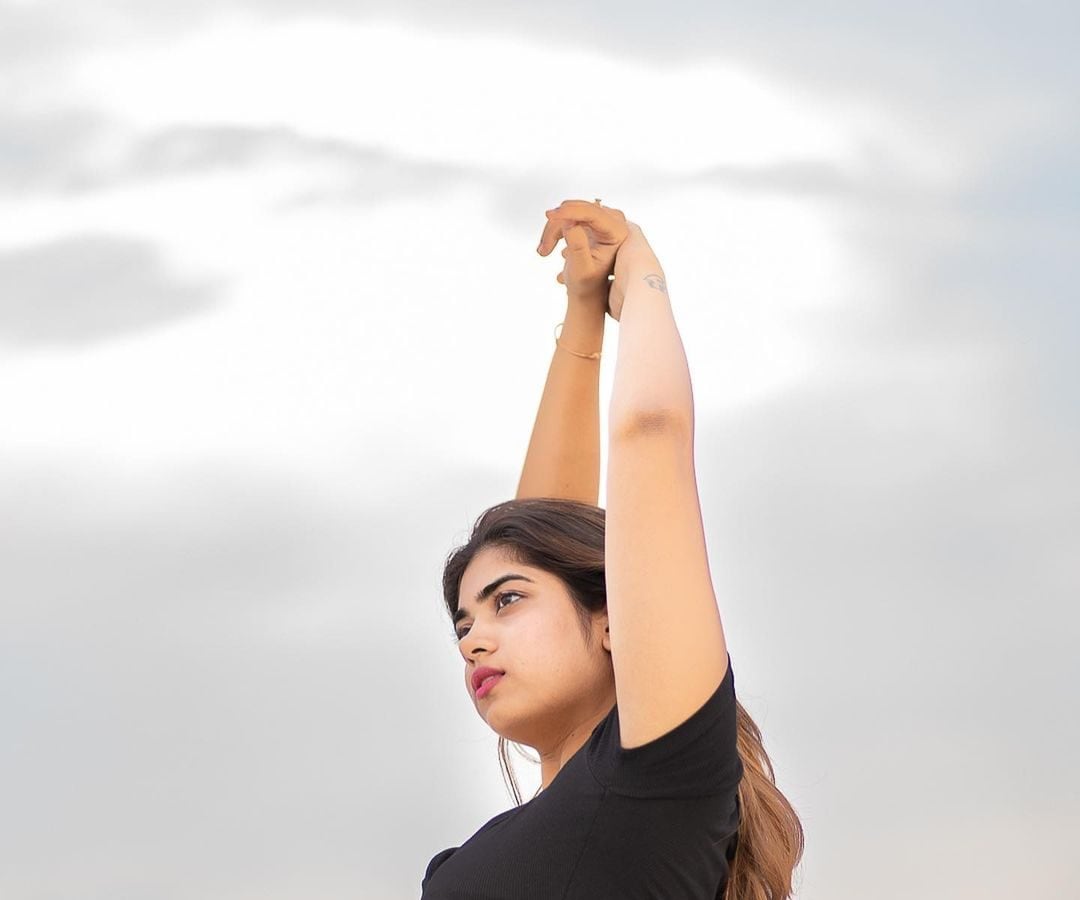 Rithu Chowdary: జబర్దస్త్ బ్యూటీ ఓవర్ డోస్ హాట్ షో.. ఫోకస్ అంతా అక్కడే ...